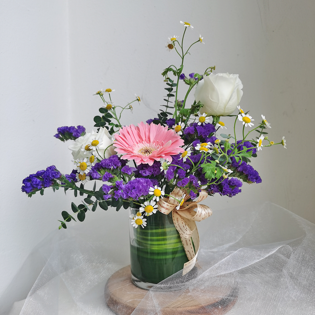 HKTF020 - Violet Table Flowers | Far East Flora Hong Kong ...